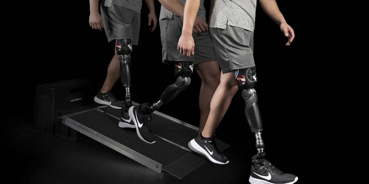 Slimme knieprothese brengt natuurlijker lopen dichterbij | ICT&health